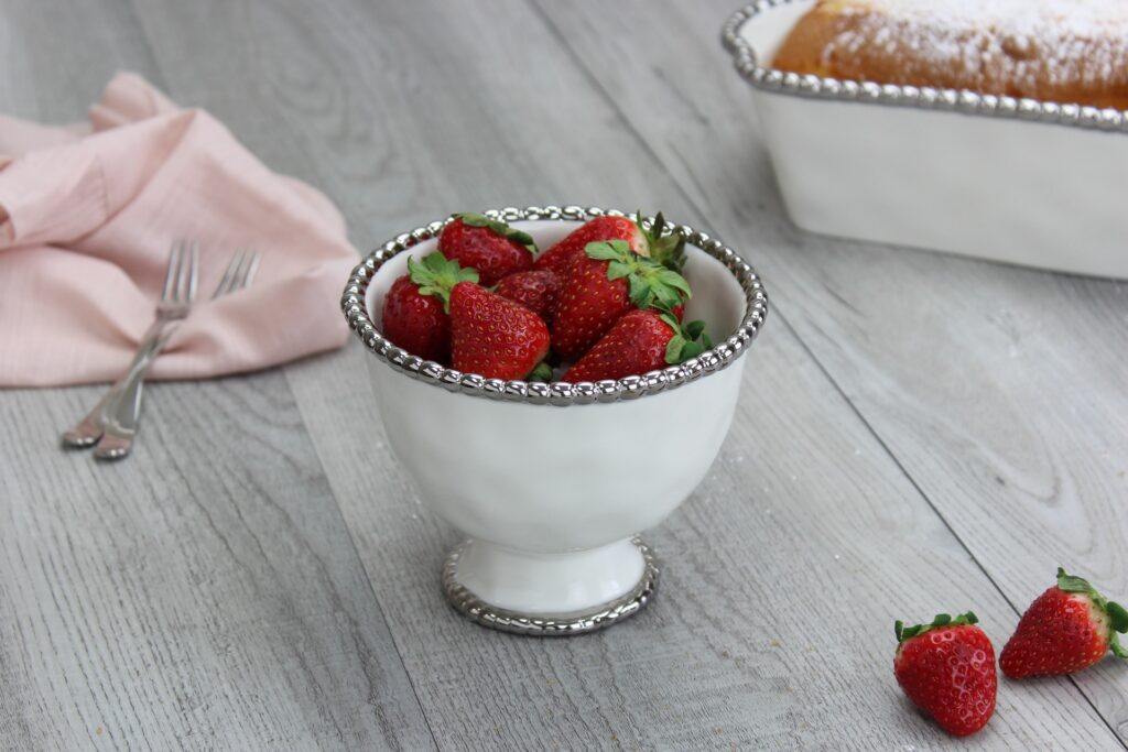 Small Footed Bowl – PAMPABAY