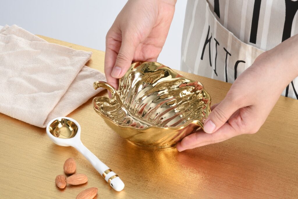 The Gold Leaf Set - Pampa Bay